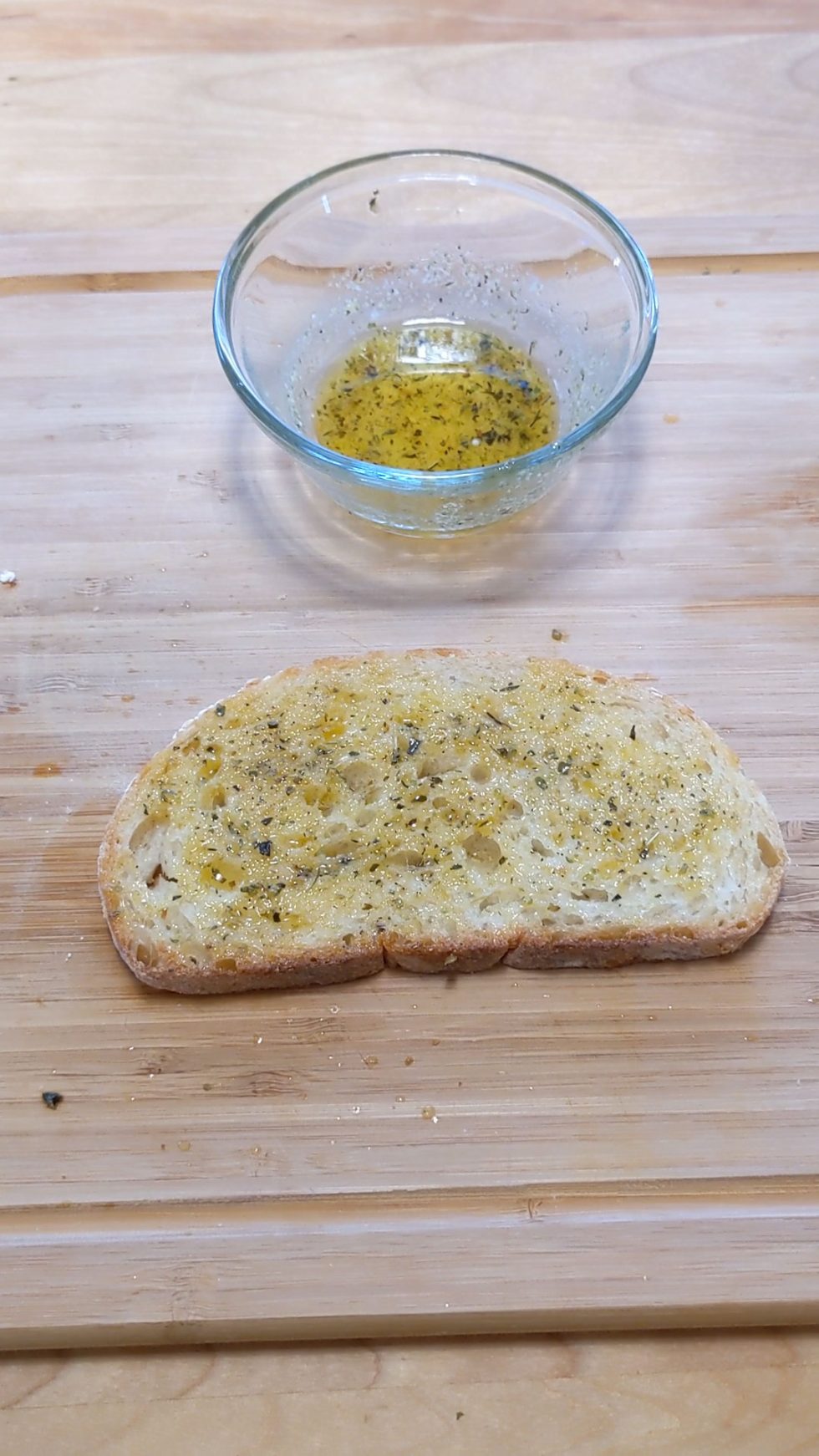 Quick and Easy Garlic Bread | Oliver Cooking